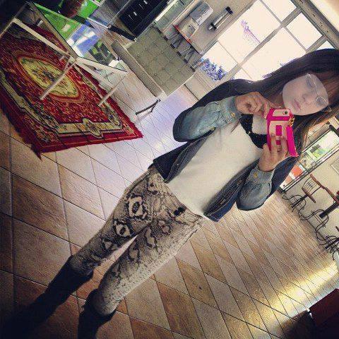 lari Design Template | Pixiz