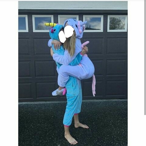 Marian Design Template | Pixiz